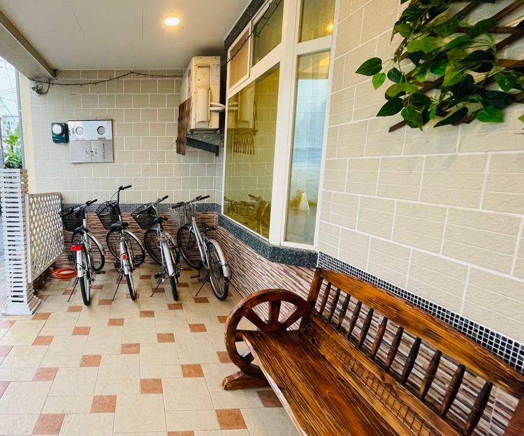 Yabisi soup sink two museums - Vacation rentals and Hotels in Yilan ...